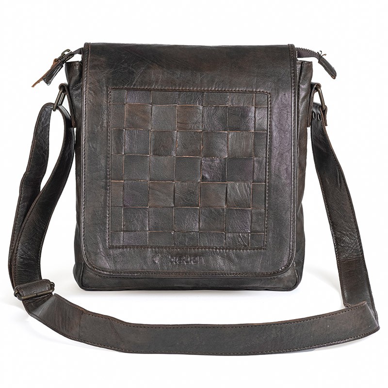 Large shoulder strap